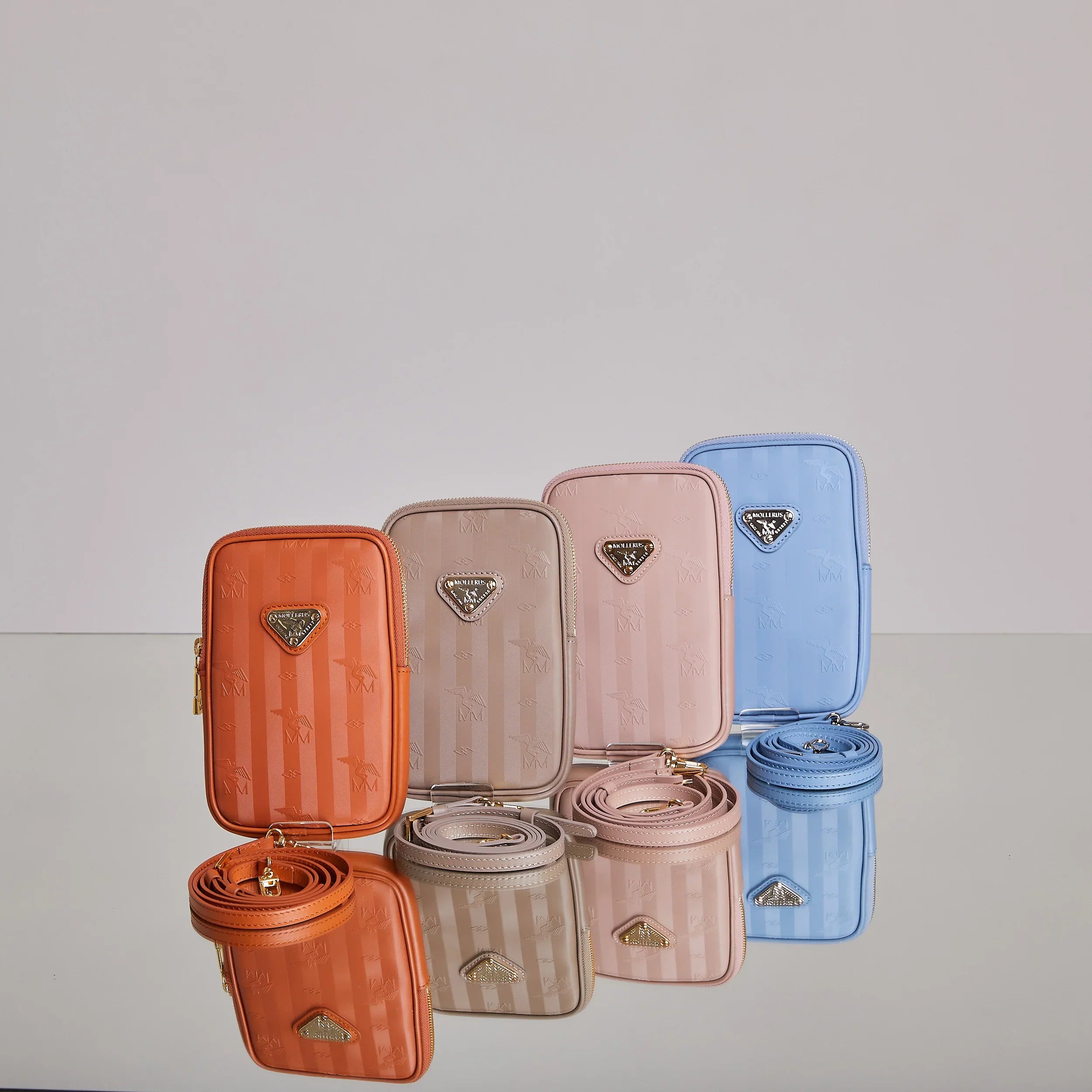 Designer Handytasche zum Umhängen – praktische Tasche – Maison Mollerus ...